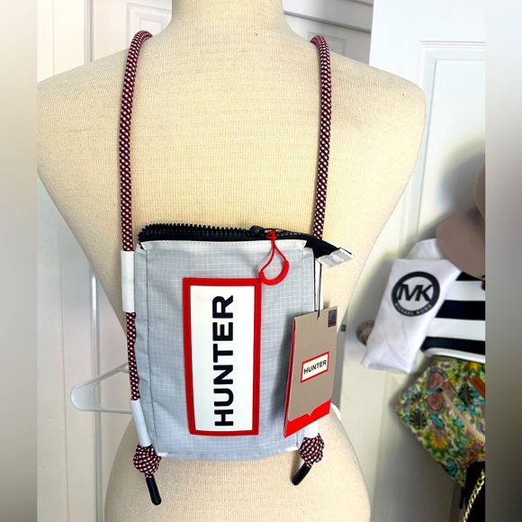Hunter | Bags | 43 Hunter Phone Pouch And Side Bag Nwt | Poshmark